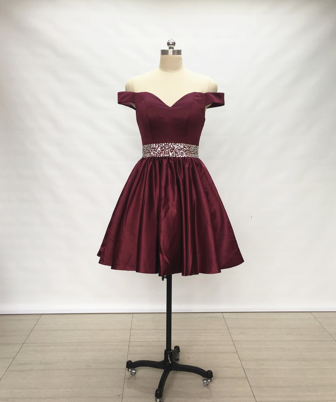 Off Shoulder Maroon Short Graduation Dress on Luulla