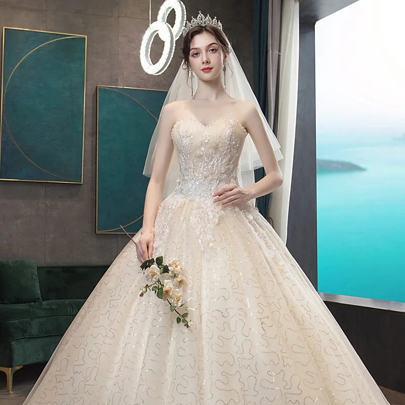 Elegant Lace Sweetheart Wedding Dress With Train on Luulla