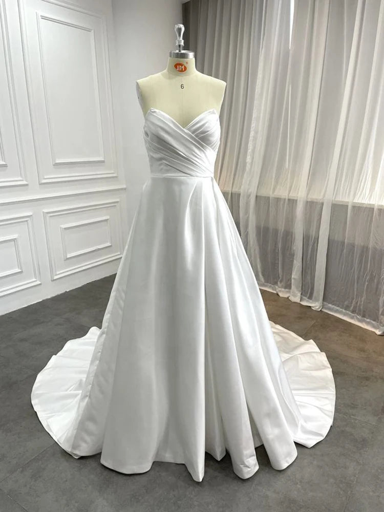 Luxurious Strapless White Bridal Gown With Train Wedding Dresses 2025 ...